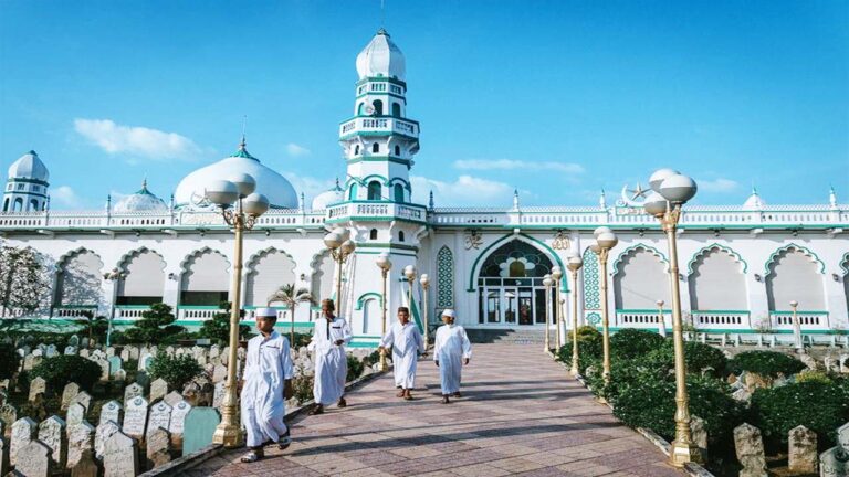 Thánh đường Hồi giáo Masjid Jamiul Azhar cực đẹp An Giang
